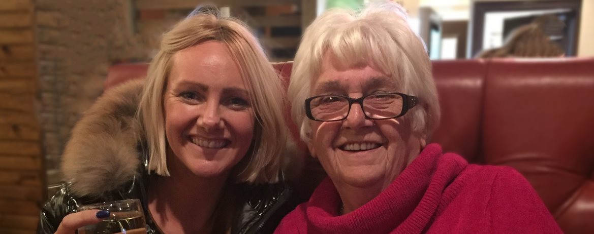 "I run in memory of my mum" - Wakefield Hospice